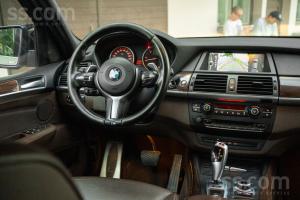 White BMW X5 2011 in Valmiera, with an engine capacity of 3.00 L and mileage of 350 thousand km for 12500 €, photo 10 on AUTOMOTO.COM.LV