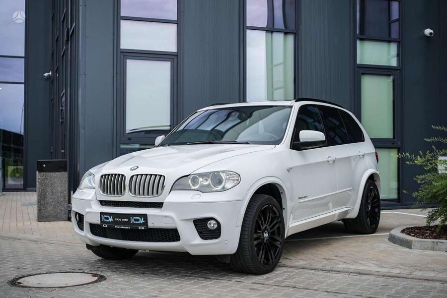 White BMW X5 2011 in Kaunas, with an engine capacity of 2.99 L and mileage of 336 thousand km for 12450 €, photo 3 on AUTOMOTO.COM.LV
