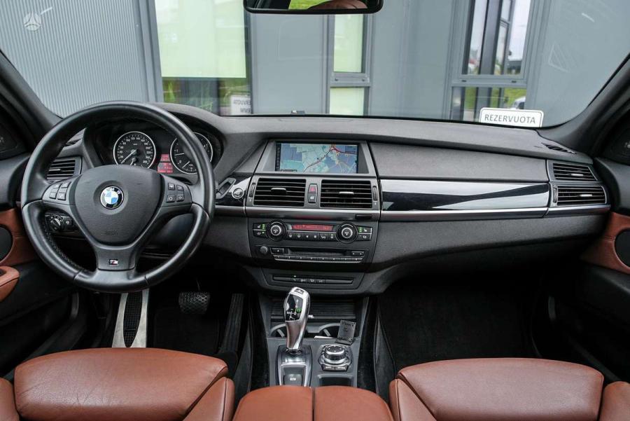 White BMW X5 2011 in Kaunas, with an engine capacity of 2.99 L and mileage of 336 thousand km for 12450 €, photo 18 on AUTOMOTO.COM.LV