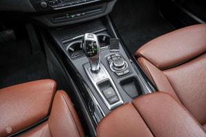 White BMW X5 2011 in Kaunas, with an engine capacity of 2.99 L and mileage of 336 thousand km for 12450 €, photo 24 on AUTOMOTO.COM.LV