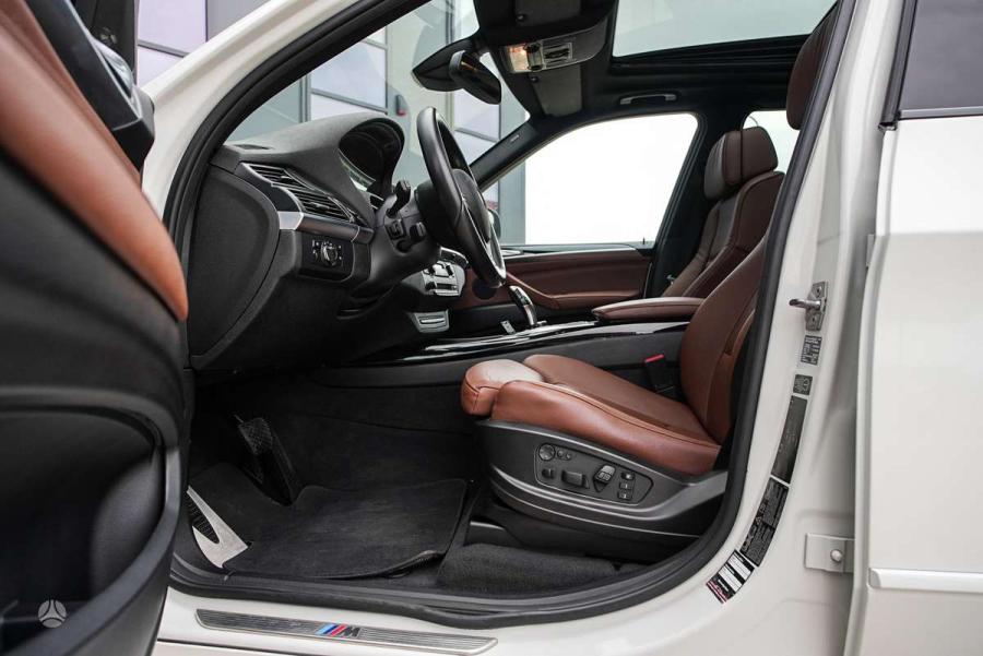 White BMW X5 2011 in Kaunas, with an engine capacity of 2.99 L and mileage of 336 thousand km for 12450 €, photo 26 on AUTOMOTO.COM.LV
