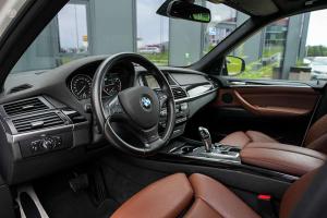 White BMW X5 2011 in Kaunas, with an engine capacity of 2.99 L and mileage of 336 thousand km for 12450 €, photo 27 on AUTOMOTO.COM.LV