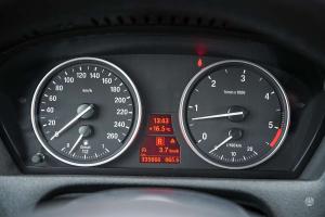 White BMW X5 2011 in Kaunas, with an engine capacity of 2.99 L and mileage of 336 thousand km for 12450 €, photo 30 on AUTOMOTO.COM.LV