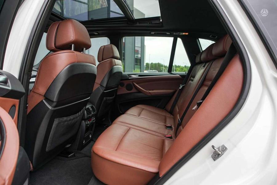 White BMW X5 2011 in Kaunas, with an engine capacity of 2.99 L and mileage of 336 thousand km for 12450 €, photo 38 on AUTOMOTO.COM.LV