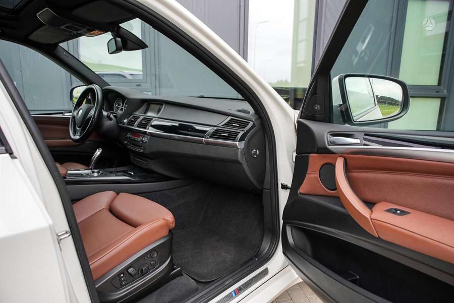 White BMW X5 2011 in Kaunas, with an engine capacity of 2.99 L and mileage of 336 thousand km for 12450 €, photo 42 on AUTOMOTO.COM.LV