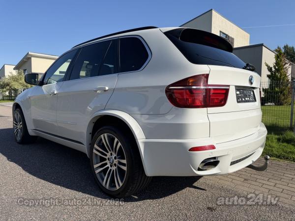 White BMW X5 2011 in Tartu, with an engine capacity of 3.00 L and mileage of 163 thousand km for 14999 €, photo 5 on AUTOMOTO.COM.LV