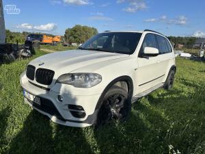 White BMW X5 2011 in Vilnius, with an engine capacity of 4.80 L and mileage of 220 thousand km for 5500 €, photo  on AUTOMOTO.COM.LV
