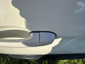 White BMW X5 2011 in Vilnius, with an engine capacity of 4.80 L and mileage of 220 thousand km for 5500 €, photo 12 on AUTOMOTO.COM.LV