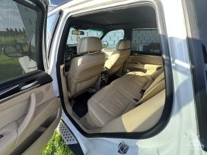 White BMW X5 2011 in Vilnius, with an engine capacity of 4.80 L and mileage of 220 thousand km for 5500 €, photo 24 on AUTOMOTO.COM.LV