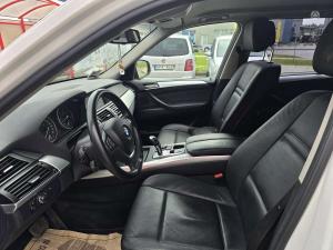 White BMW X5 2011 in Kaunas, with an engine capacity of 2.99 L and mileage of 290 thousand km for 8999 €, photo 11 on AUTOMOTO.COM.LV