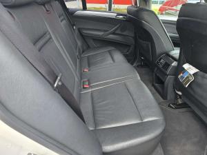 White BMW X5 2011 in Kaunas, with an engine capacity of 2.99 L and mileage of 290 thousand km for 8999 €, photo 16 on AUTOMOTO.COM.LV