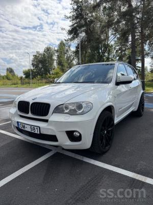 Balts BMW X5 2011 Rīga, ar dzinēja tilpumu 3.00 L un nobraukumu 309 tūkst. km par 10950 €, foto 3 vietnē AUTOMOTO.COM.LV