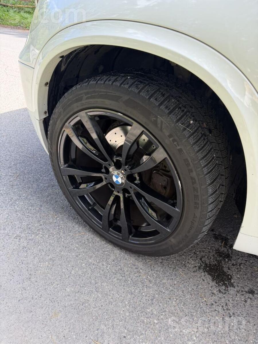 Balts BMW X5 2011 Rīga, ar dzinēja tilpumu 3.00 L un nobraukumu 309 tūkst. km par 10950 €, foto 12 vietnē AUTOMOTO.COM.LV
