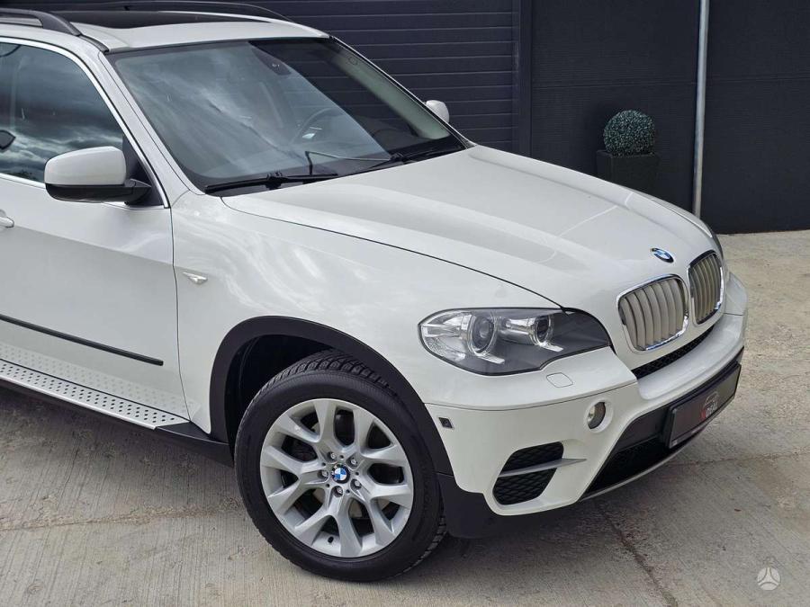 Balts BMW X5 2011 Utena, ar dzinēja tilpumu 2.99 L un nobraukumu 265 tūkst. km par 9950 €, foto 4 vietnē AUTOMOTO.COM.LV