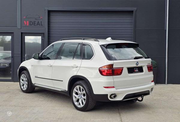 White BMW X5 2011 in Utena, with an engine capacity of 2.99 L and mileage of 265 thousand km for 9950 €, photo 6 on AUTOMOTO.COM.LV