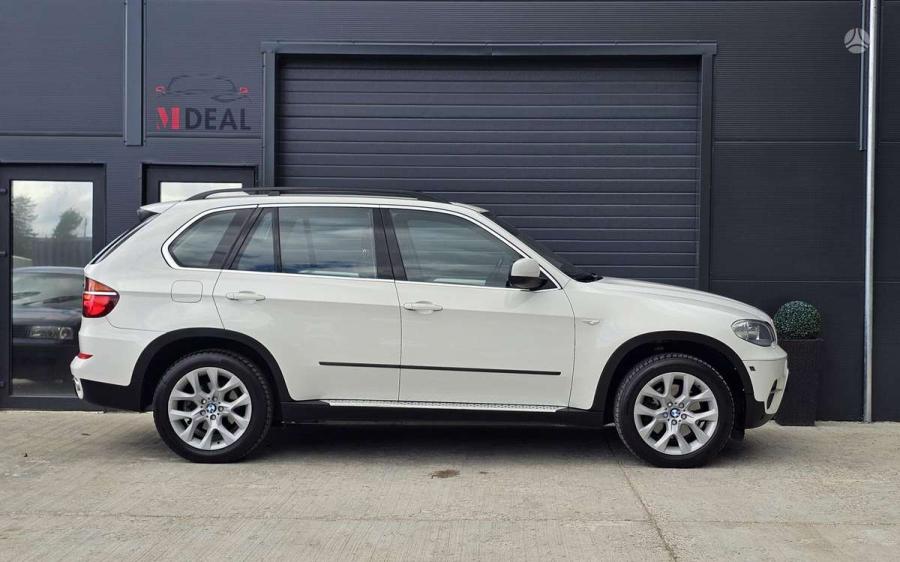 Balts BMW X5 2011 Utena, ar dzinēja tilpumu 2.99 L un nobraukumu 265 tūkst. km par 9950 €, foto 10 vietnē AUTOMOTO.COM.LV