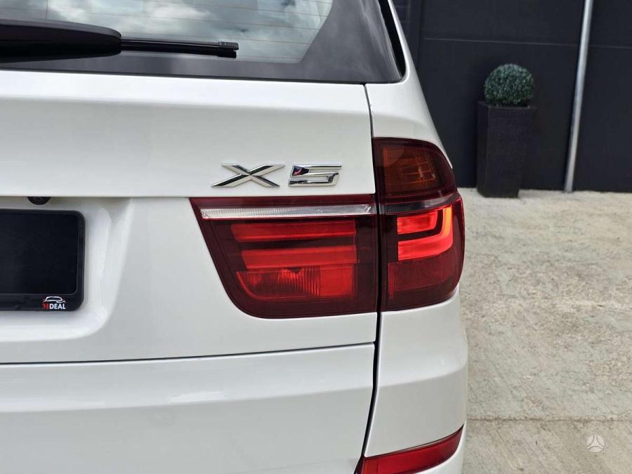 Balts BMW X5 2011 Utena, ar dzinēja tilpumu 2.99 L un nobraukumu 265 tūkst. km par 9950 €, foto 19 vietnē AUTOMOTO.COM.LV