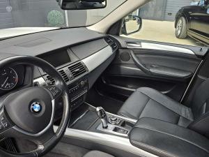 Balts BMW X5 2011 Utena, ar dzinēja tilpumu 2.99 L un nobraukumu 265 tūkst. km par 9950 €, foto 26 vietnē AUTOMOTO.COM.LV