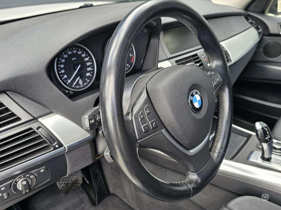Balts BMW X5 2011 Utena, ar dzinēja tilpumu 2.99 L un nobraukumu 265 tūkst. km par 9950 €, foto 28 vietnē AUTOMOTO.COM.LV