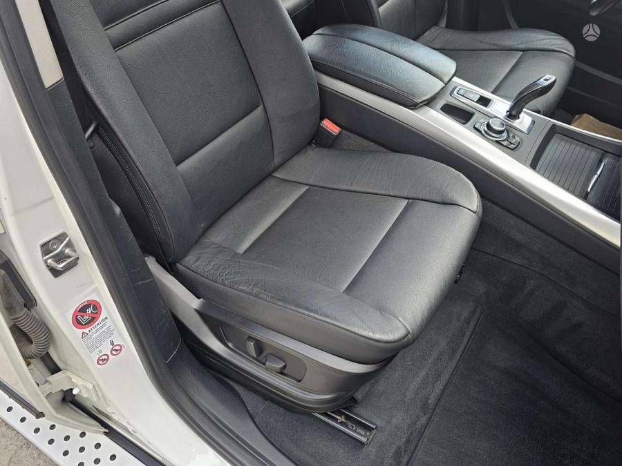 Balts BMW X5 2011 Utena, ar dzinēja tilpumu 2.99 L un nobraukumu 265 tūkst. km par 9950 €, foto 36 vietnē AUTOMOTO.COM.LV