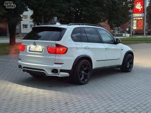 Белый БМВ Х5 2011 в Шилуте, объемом двигателя 3.00 л и пробегом 327 тыс. км за 8300 €, фото 5 на AUTOMOTO.COM.LV