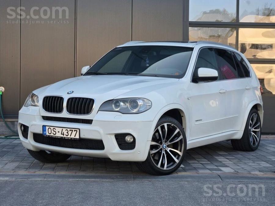 White BMW X5 2011 in Riga, with an engine capacity of 3.00 L and mileage of 327 thousand km for 10300 €, photo 3 on AUTOMOTO.COM.LV