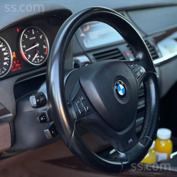 BMW X5 2011 RÄ«ga vietnÄ Balts BMW X5 2011 RÄ«ga, ar dzinÄja tilpumu 3.00 L un nobraukumu 327 tÅ«kst. km par 10300 ā¬, foto 11 vietnÄ AUTOMOTO.COM.LV