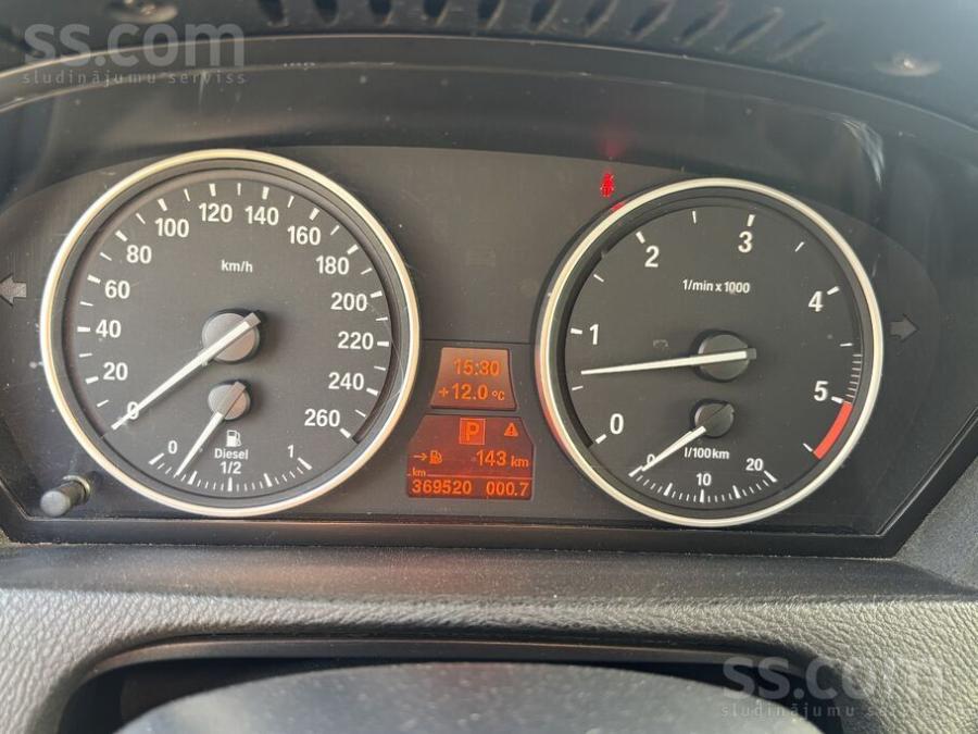 Balts BMW X5 2011 Rīga, ar dzinēja tilpumu 3.00 L un nobraukumu 370 tūkst. km par 8100 €, foto 9 vietnē AUTOMOTO.COM.LV