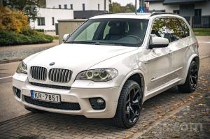 White BMW X5 2011 in Riga, with an engine capacity of 3.00 L and mileage of 0 thousand km for 7990 €, photo 1 on AUTOMOTO.COM.LV
