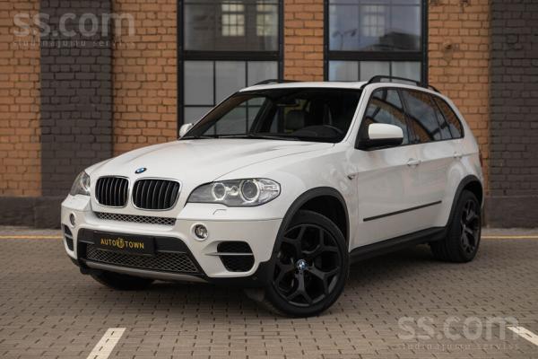 White BMW X5 2012 in Riga, with an engine capacity of 3.00 L and mileage of 0 thousand km for 12450 €, photo 1 on AUTOMOTO.COM.LV