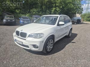 White BMW X5 2012 in Riga, with an engine capacity of 3.00 L and mileage of 295 thousand km for 4600 €, photo 3 on AUTOMOTO.COM.LV