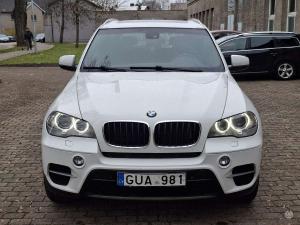 Balts BMW X5 2012 Šilutė, ar dzinēja tilpumu 3.00 L un nobraukumu 283 tūkst. km par 9500 €, foto 4 vietnē AUTOMOTO.COM.LV