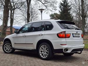 Balts BMW X5 2012 Šilutė, ar dzinēja tilpumu 3.00 L un nobraukumu 283 tūkst. km par 9500 €, foto 6 vietnē AUTOMOTO.COM.LV