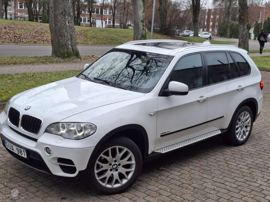 Balts BMW X5 2012 Šilutė, ar dzinēja tilpumu 3.00 L un nobraukumu 283 tūkst. km par 9500 €, foto 7 vietnē AUTOMOTO.COM.LV