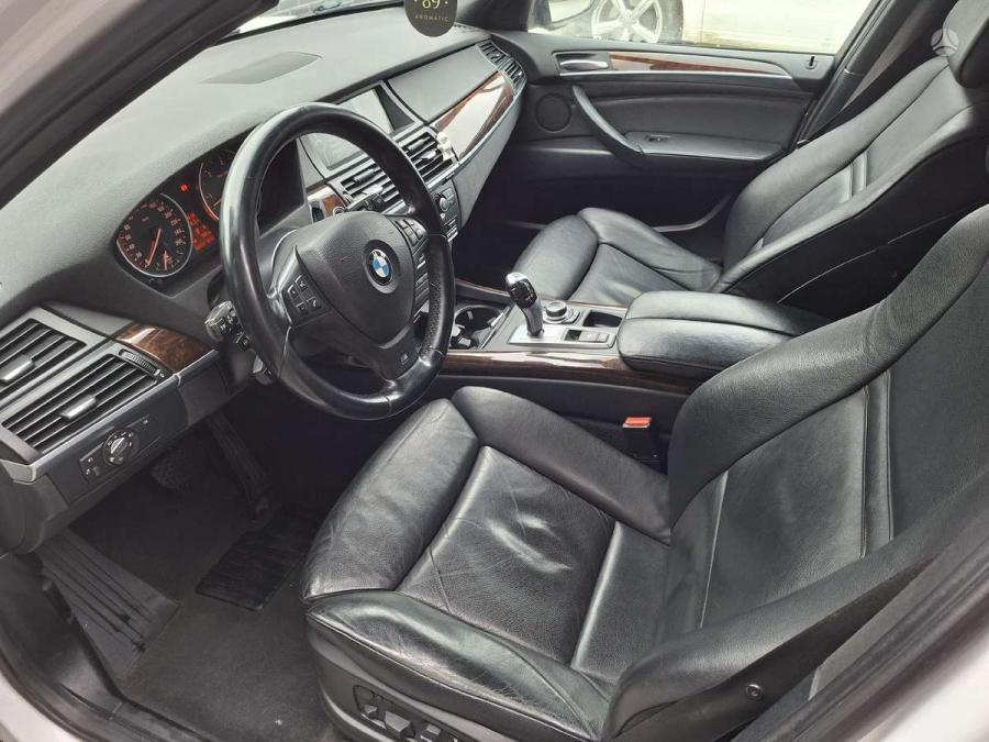 Balts BMW X5 2012 Šilutė, ar dzinēja tilpumu 3.00 L un nobraukumu 283 tūkst. km par 9500 €, foto 11 vietnē AUTOMOTO.COM.LV
