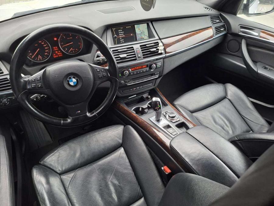 Balts BMW X5 2012 Šilutė, ar dzinēja tilpumu 3.00 L un nobraukumu 283 tūkst. km par 9500 €, foto 12 vietnē AUTOMOTO.COM.LV