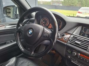 Balts BMW X5 2012 Šilutė, ar dzinēja tilpumu 3.00 L un nobraukumu 283 tūkst. km par 9500 €, foto 18 vietnē AUTOMOTO.COM.LV