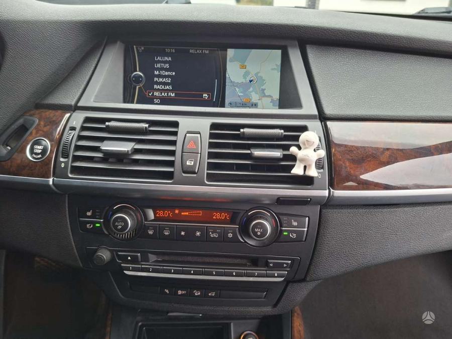 Balts BMW X5 2012 Šilutė, ar dzinēja tilpumu 3.00 L un nobraukumu 283 tūkst. km par 9500 €, foto 20 vietnē AUTOMOTO.COM.LV