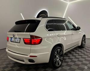 White BMW X5 2012 in Marijampole, with an engine capacity of 2.99 L and mileage of 225 thousand km for 13450 €, photo 28 on AUTOMOTO.COM.LV