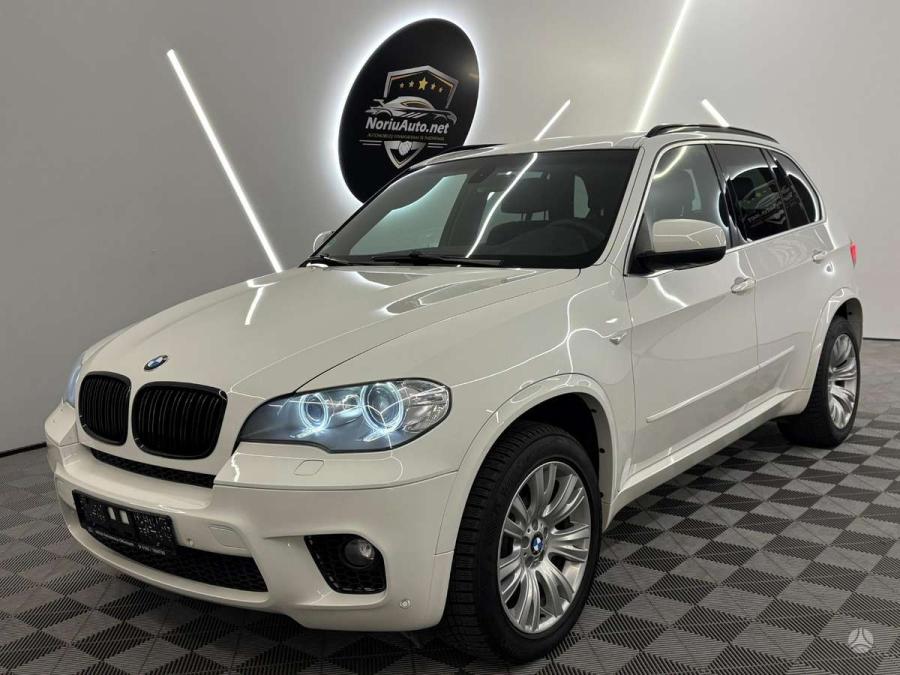 White BMW X5 2012 in Marijampole, with an engine capacity of 2.99 L and mileage of 301 thousand km for 11999 €, photo 23 on AUTOMOTO.COM.LV