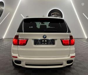White BMW X5 2012 in Marijampole, with an engine capacity of 2.99 L and mileage of 301 thousand km for 11999 €, photo 26 on AUTOMOTO.COM.LV