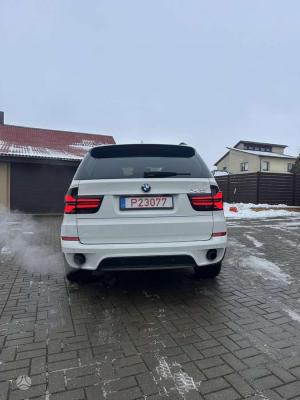 Balts BMW X5 2012 Viļņa, ar dzinēja tilpumu 2.98 L un nobraukumu 260 tūkst. km par 9500 €, foto 2 vietnē AUTOMOTO.COM.LV