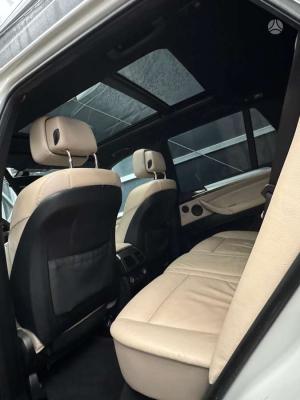 Balts BMW X5 2012 Vievis, ar dzinēja tilpumu 2.99 L un nobraukumu 334 tūkst. km par 5950 €, foto 17 vietnē AUTOMOTO.COM.LV