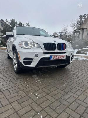 White BMW X5 2012 in Vilnius, with an engine capacity of 2.98 L and mileage of 260 thousand km for 9500 €, photo 2 on AUTOMOTO.COM.LV