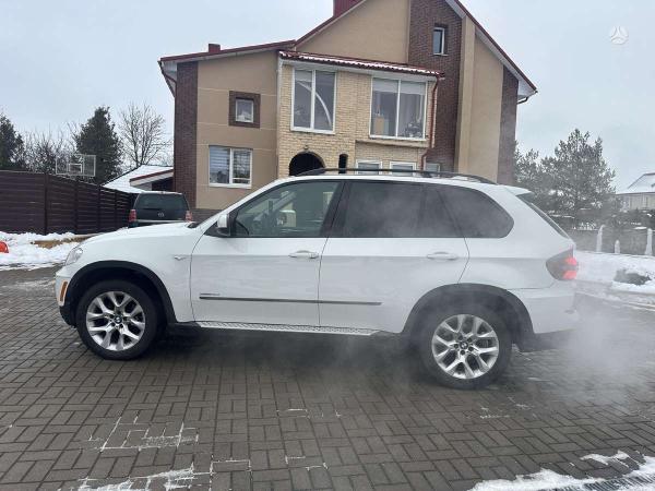 Balts BMW X5 2012 Viļņa, ar dzinēja tilpumu 2.98 L un nobraukumu 260 tūkst. km par 9500 €, foto 5 vietnē AUTOMOTO.COM.LV