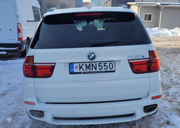 Balts BMW X5 2012 Kauņa, ar dzinēja tilpumu 2.99 L un nobraukumu 293 tūkst. km par 14000 €, foto 4 vietnē AUTOMOTO.COM.LV
