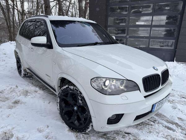 Balts BMW X5 2012 Utena, ar dzinēja tilpumu 2.99 L un nobraukumu 160 tūkst. km par 5850 €, foto 1 vietnē AUTOMOTO.COM.LV