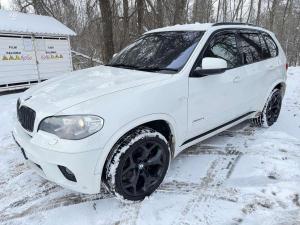 White BMW X5 2012 in Utena, with an engine capacity of 2.99 L and mileage of 160 thousand km for 5850 €, photo 13 on AUTOMOTO.COM.LV