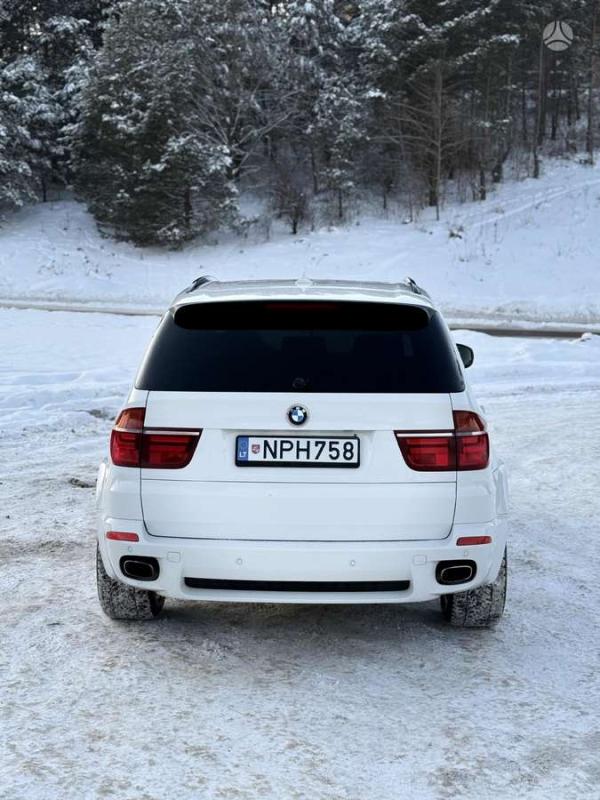 Balts BMW X5 2012 Viļņa, ar dzinēja tilpumu 2.99 L un nobraukumu 270 tūkst. km par 11900 €, foto 7 vietnē AUTOMOTO.COM.LV
