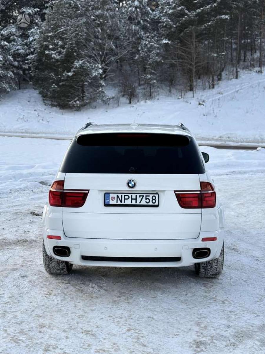 Balts BMW X5 2012 Viļņa, ar dzinēja tilpumu 3.00 L un nobraukumu 270 tūkst. km par 10900 €, foto 6 vietnē AUTOMOTO.COM.LV